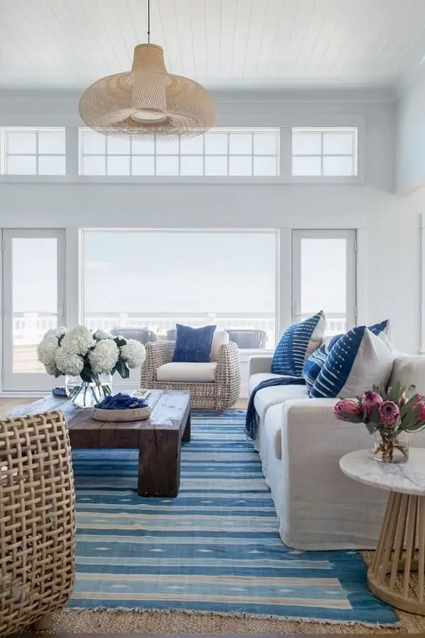 How to Design a Hamptons-Style Home - NewHomeSource.com