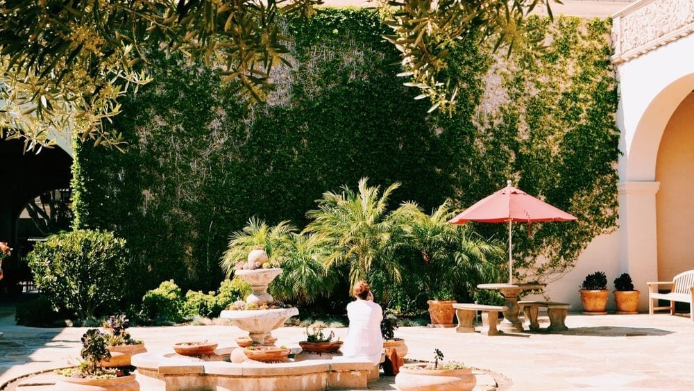 Home Style Guide: Courtyard Homes - NewHomeSource.com