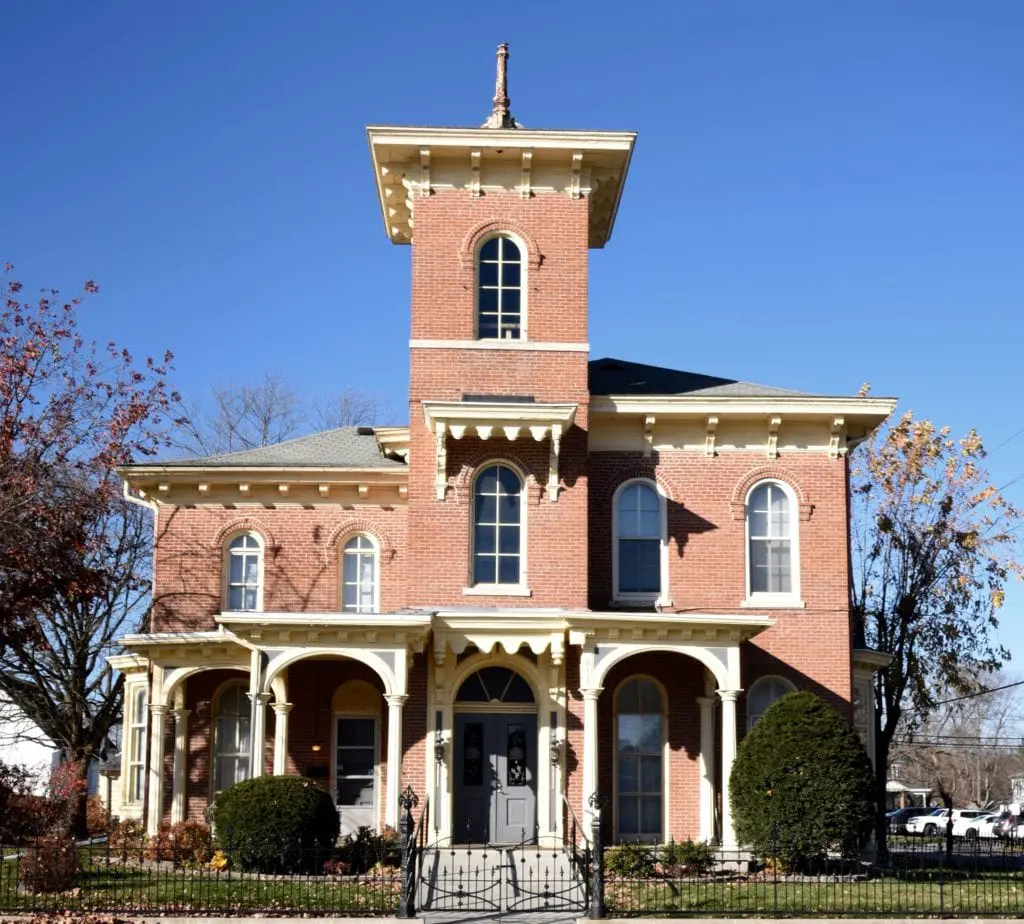 Home Style Guides: Victorian Architecture - NewHomeSource