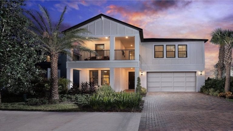 20 Unique House Siding Options - NewHomeSource