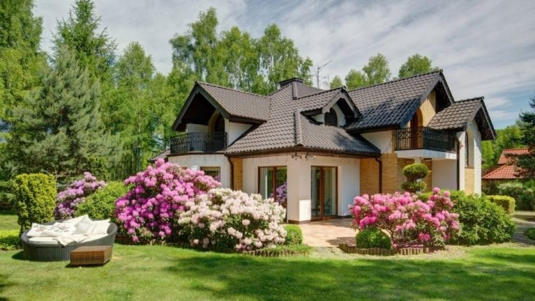 What is a Gable Roof? Everything You Need to Know - NewHomeSource